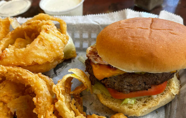 Larry’s Drive In – Alabama Front Porches: Southwest Alabama Tourism